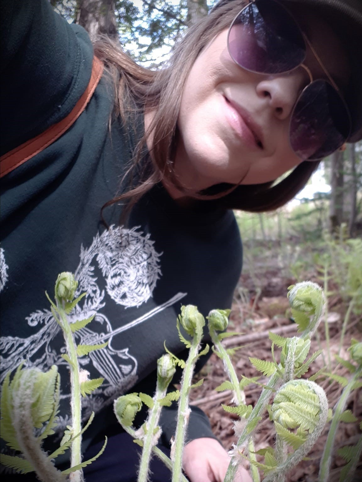 Apparel – Fiddling Ferns Artisan Studio